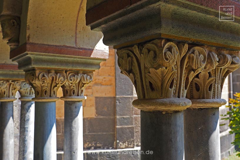 Architektur der Romanik - Merkmale und Bauwerke der Epoche